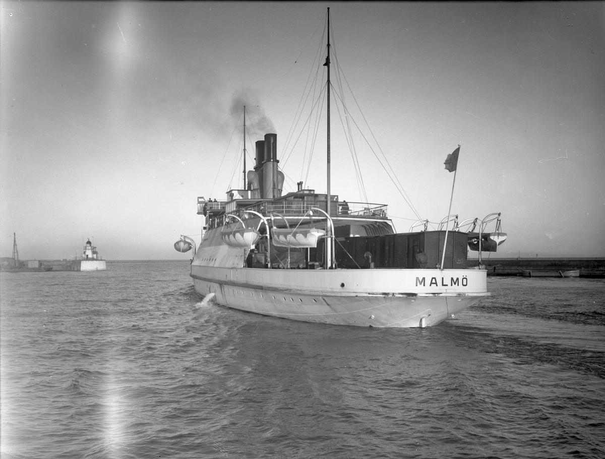 s/s "Malmö" S/S Malmö byggdes vid Kockums Mekaniska Verkstad i Malmö ...