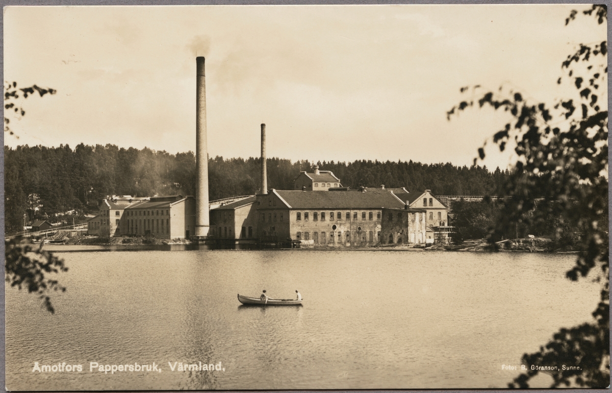 Pappersbruk i Åmotfors, Värmland. - Järnvägsmuseet / DigitaltMuseum