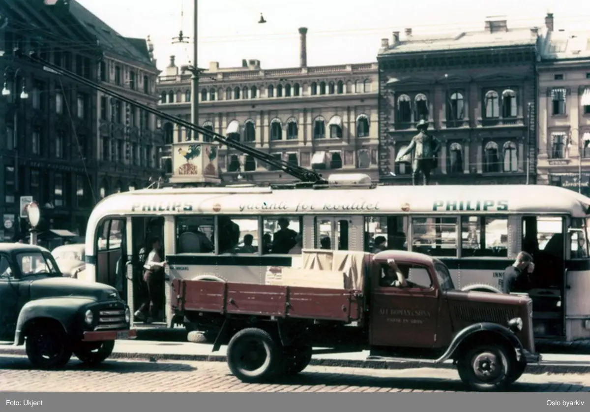 Oslo Sporveier. Trolleybuss, A-15751, linje 18 eller 24 ved ...